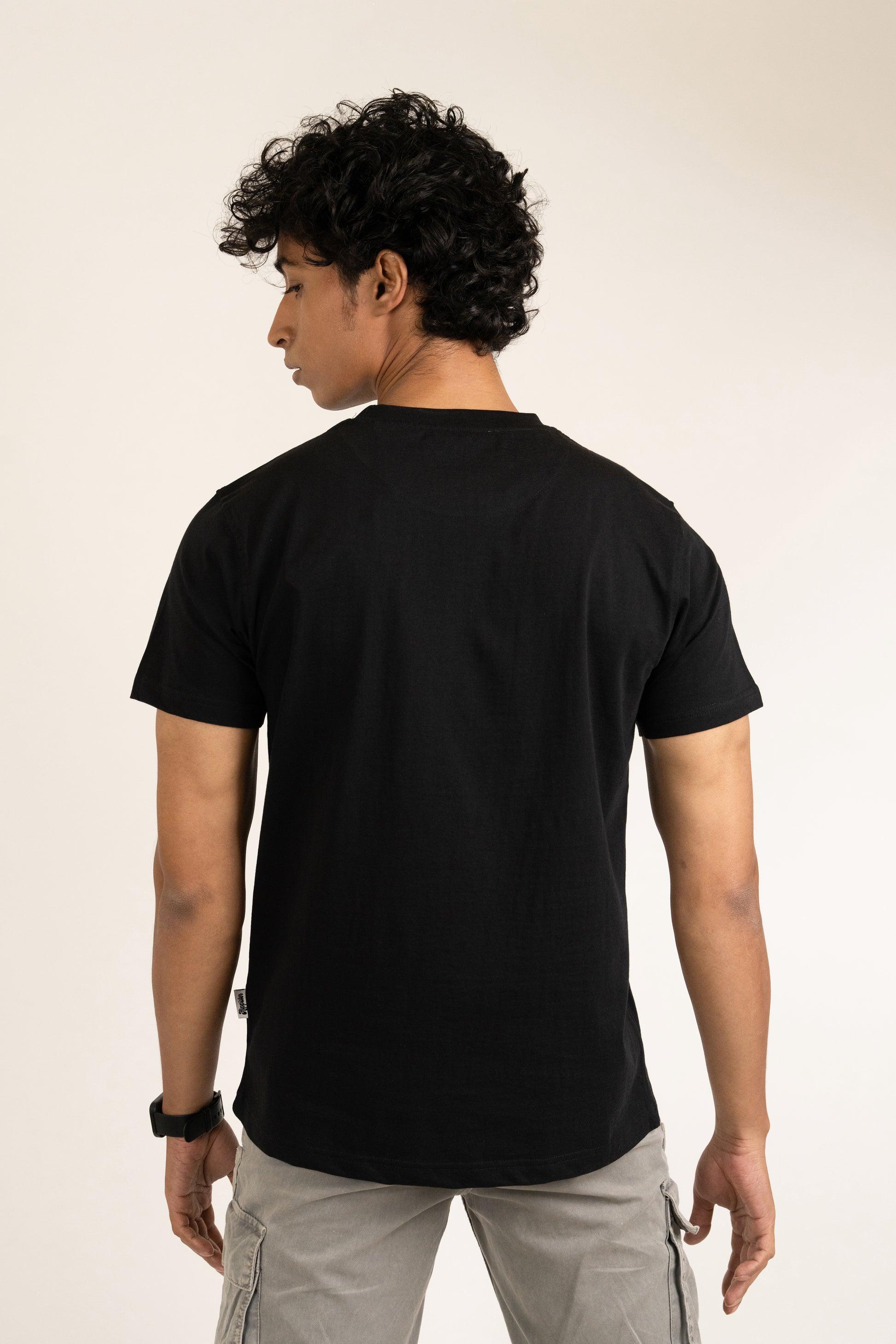Mens Black Classic Crew Neck – Hippikart